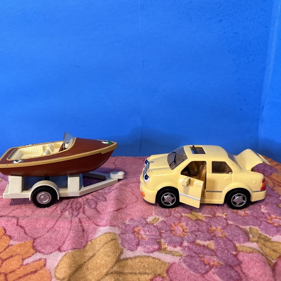 Toys | Vintage Chevron Cars 1998 Cc Boat And Trailer And Leslie Lx No 1 ...